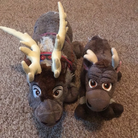 Disney | Toys | Sven And Baby Sven From Disney Frozen | Poshmark